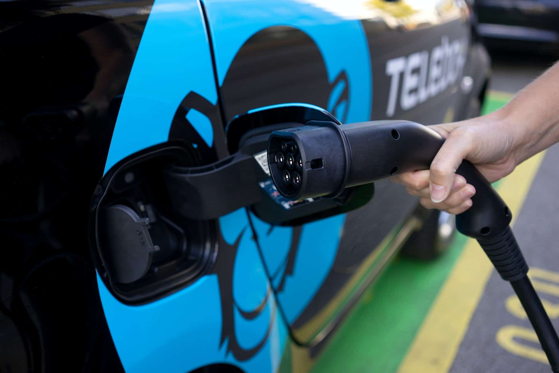 Success factors for electric carsharing