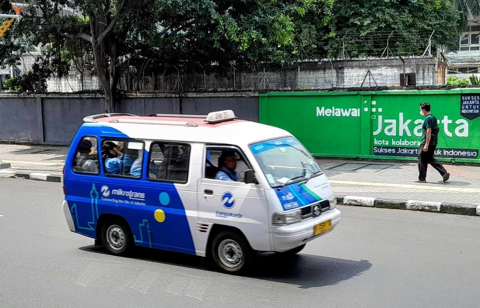 How Jakarta integrated informal microbuses into the public ...